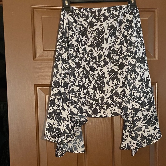 VENUS | Skirts | Venus Black And White Floral Midi Swimsuit Skirt ...